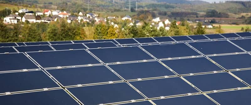 Benefits of a Commercial Solar PV Installation - Huttie